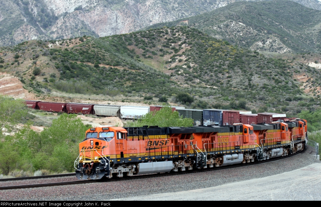 BNSF 7771